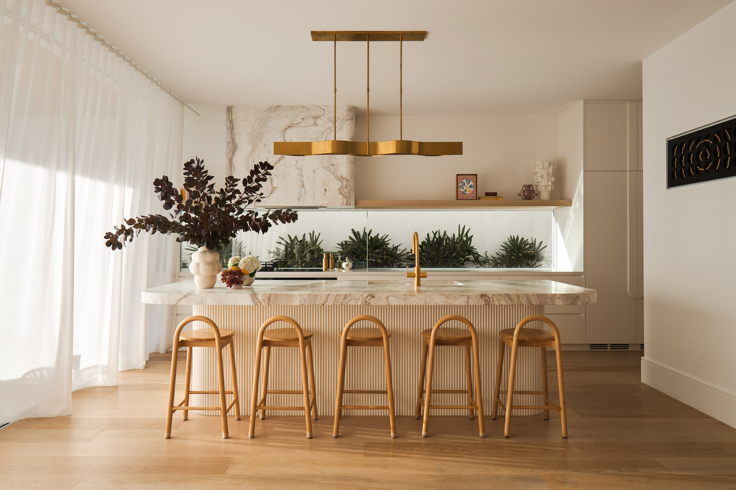 Albatross House - AXIS